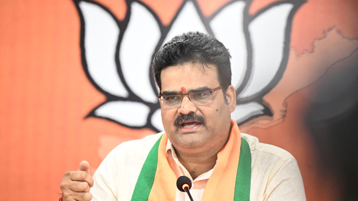 NITI Aayog never suggested fixing photo of A.P. CM on land documents ... NITI Aayog never suggested fixing photo of A.P. CM on land documents ...